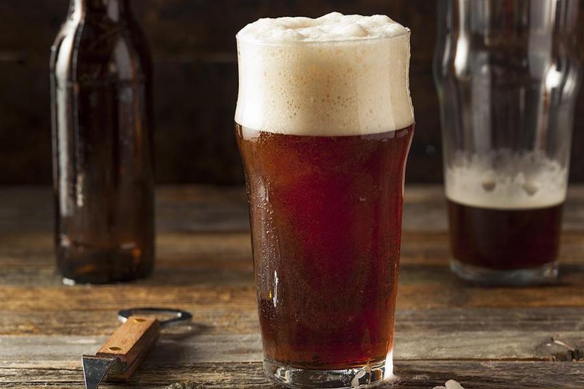 A Guide To Pairing Cuban Cigars with Beer | EGM Cigars